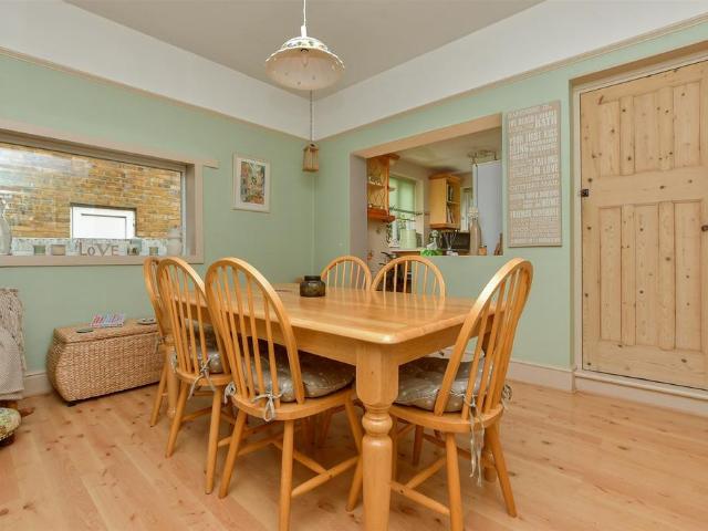 3 bedroom semi detached bungalow for sale