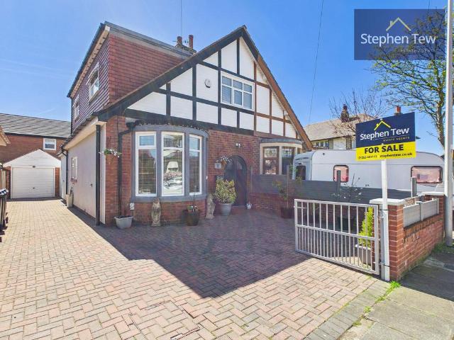 3 bedroom semi detached bungalow for sale