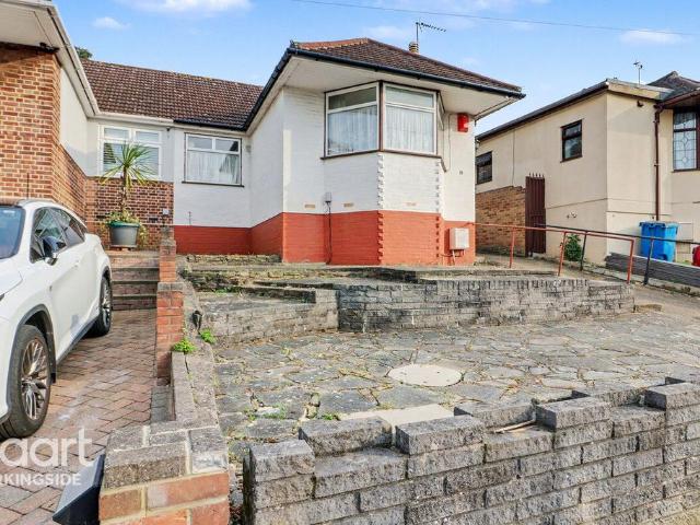 3 bedroom semi detached bungalow for sale