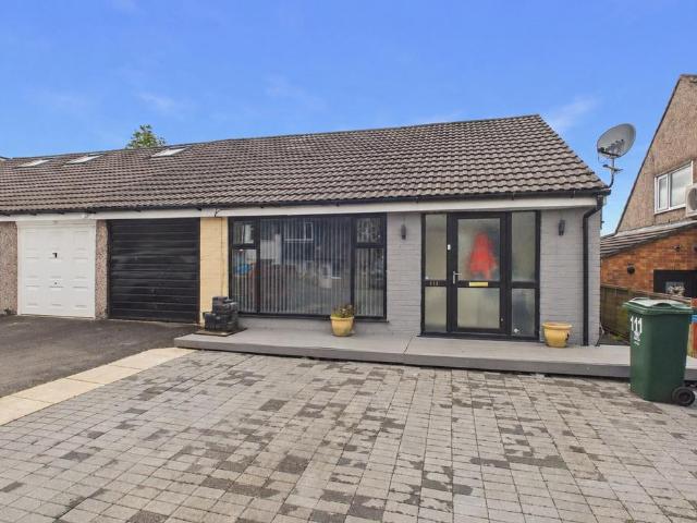 3 bedroom semi detached bungalow for sale