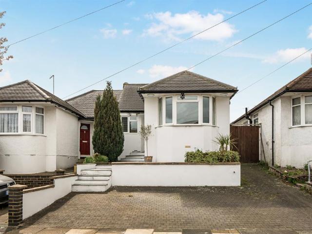3 bedroom semi detached bungalow for sale