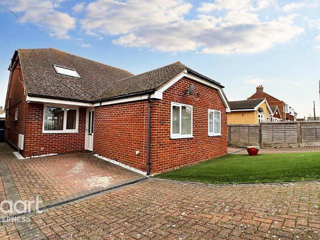 3 bedroom semi detached bungalow for sale