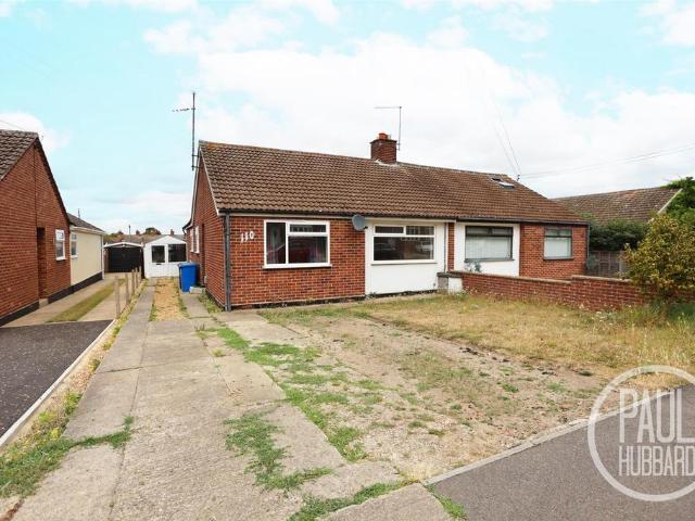 3 bedroom semi detached bungalow for sale