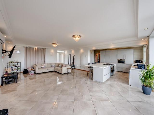 3 bedroom semi detached bungalow for sale