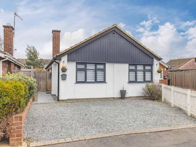 3 bedroom semi detached bungalow for sale