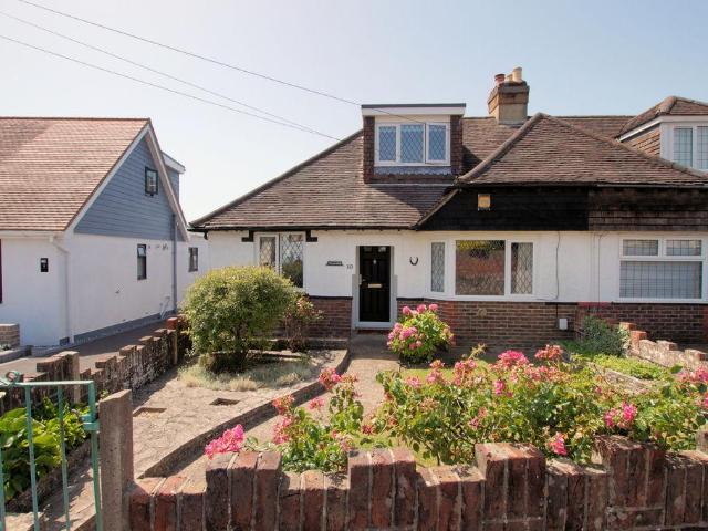 3 bedroom semi detached bungalow for sale