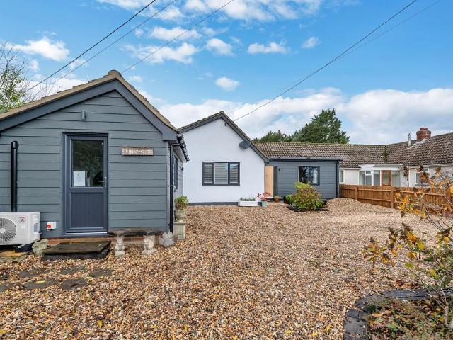 3 bedroom semi detached bungalow for sale