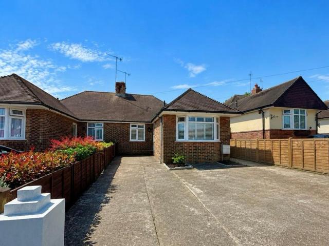 3 bedroom semi detached bungalow for sale