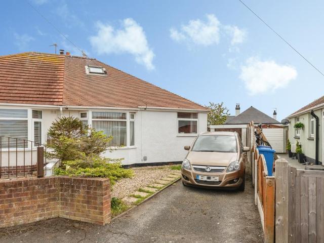 3 bedroom semi detached bungalow for sale