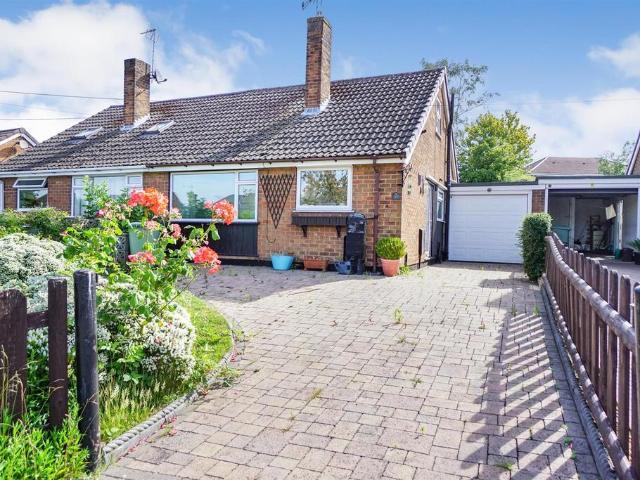 3 bedroom semi detached bungalow for sale