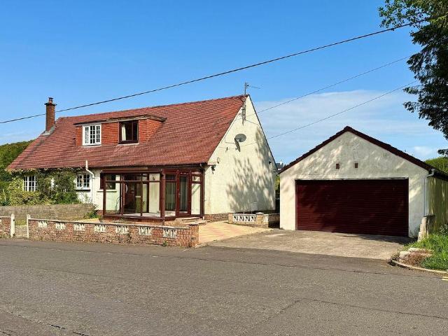 3 bedroom semi detached bungalow for sale