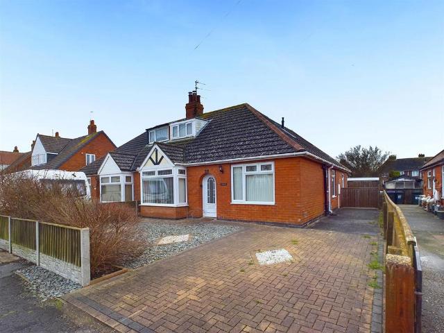 3 bedroom semi detached bungalow for sale