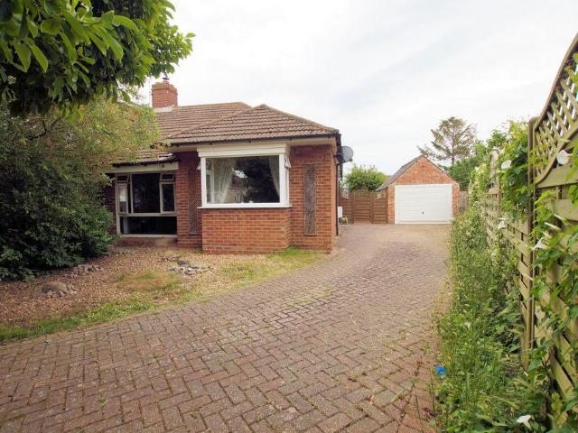 3 bedroom semi detached bungalow for sale