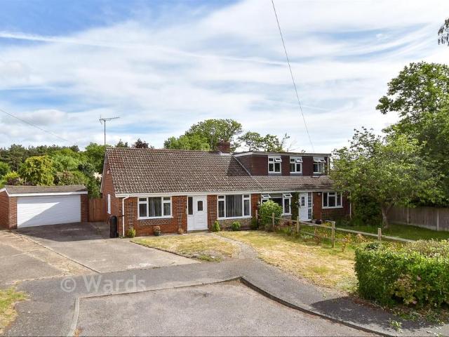 3 bedroom semi detached bungalow for sale