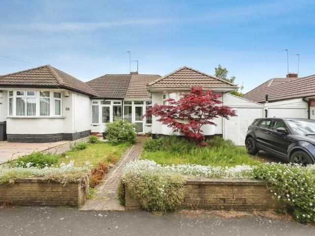 3 bedroom semi detached bungalow for sale