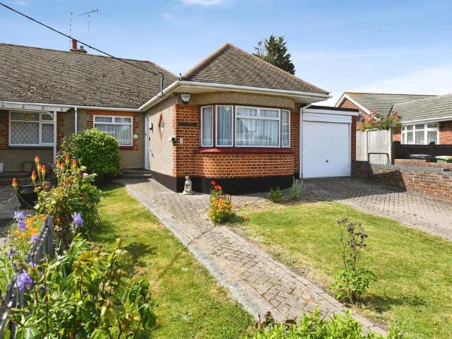 3 bedroom semi detached bungalow for sale