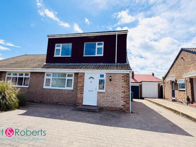 3 bedroom semi detached bungalow for sale