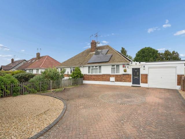3 bedroom semi detached bungalow for sale