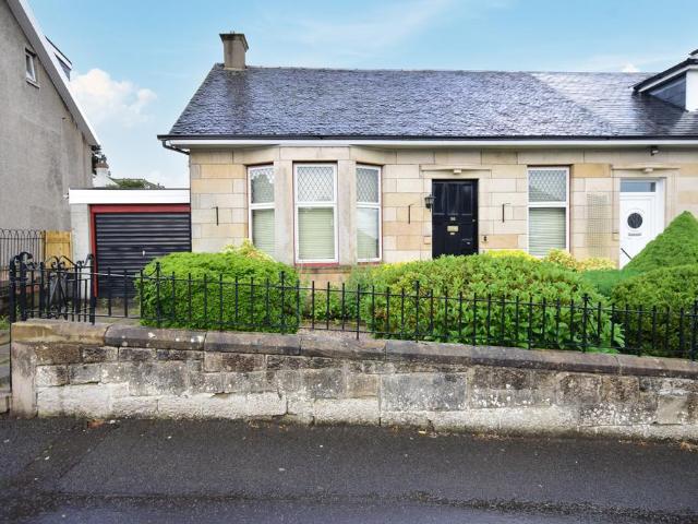 3 bedroom semi detached bungalow for sale