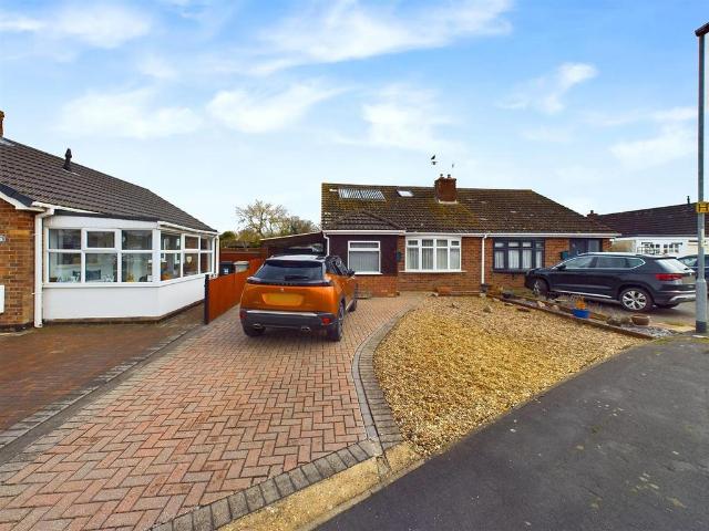 3 bedroom semi detached bungalow for sale