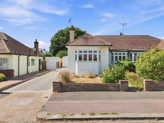 3 bedroom semi detached bungalow for sale