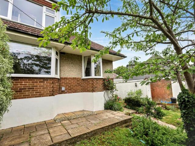 3 bedroom semi detached bungalow for sale