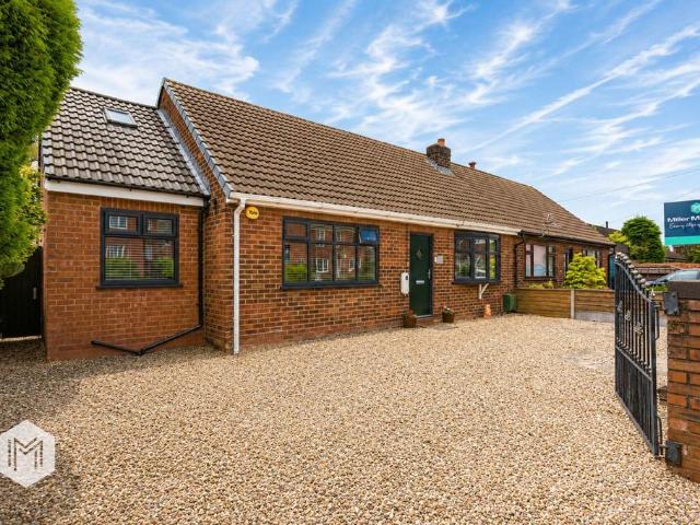3 bedroom semi detached bungalow for sale