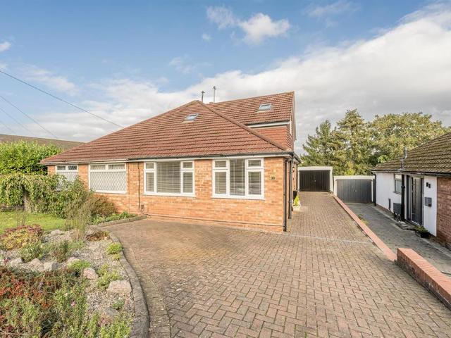 3 bedroom semi detached bungalow for sale