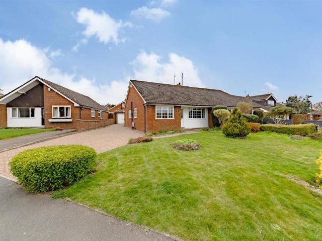 3 bedroom semi detached bungalow for sale