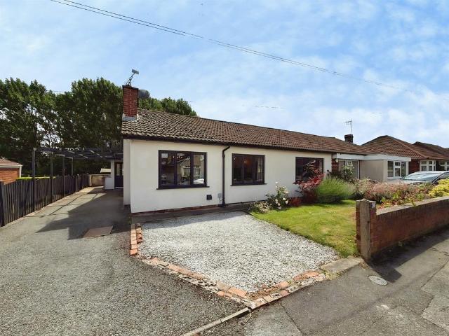 3 bedroom semi detached bungalow for sale