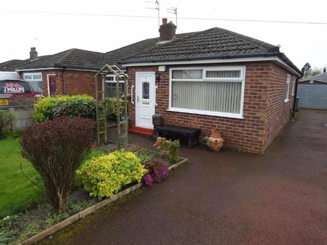 3 bedroom semi detached bungalow for sale