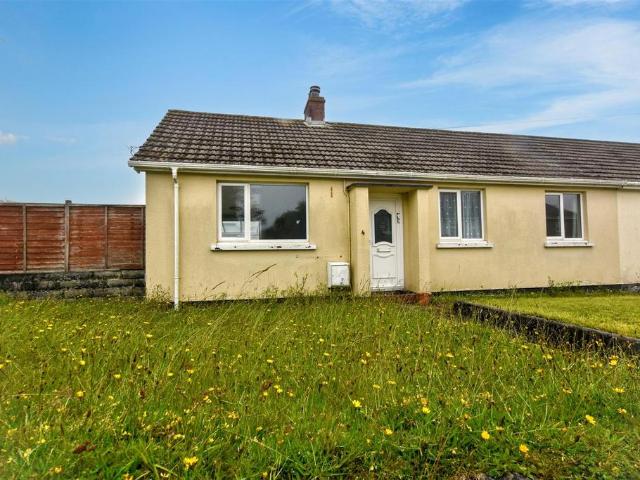 3 bedroom semi detached bungalow for sale