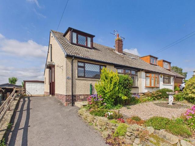 3 bedroom semi detached bungalow for sale