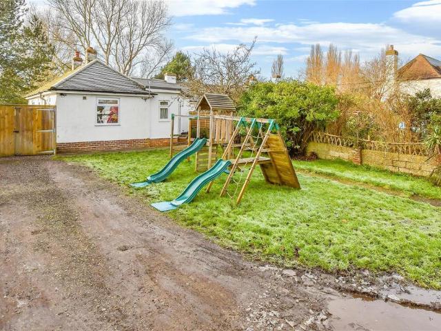 3 bedroom semi detached bungalow for sale