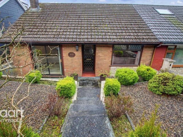 3 bedroom semi detached bungalow for sale