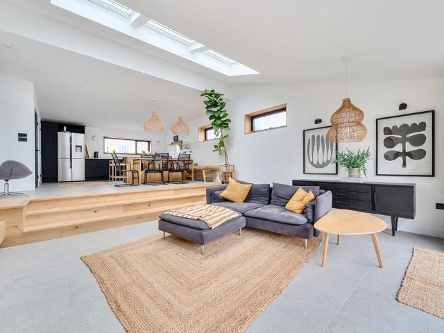 3 bedroom semi detached bungalow for sale