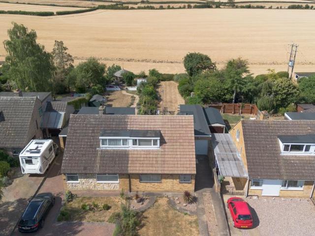 3 bedroom semi detached bungalow for sale