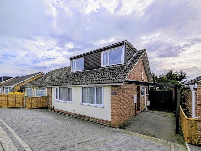 3 bedroom semi detached bungalow for sale