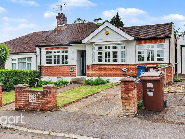3 bedroom semi detached bungalow for sale