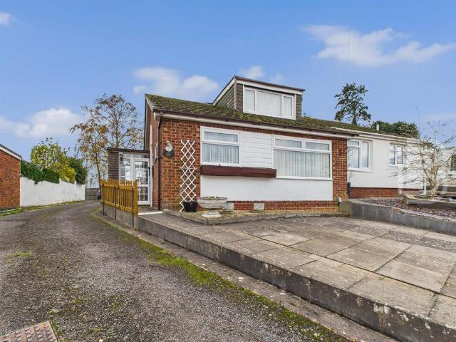 3 bedroom semi detached bungalow for sale