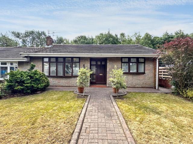 3 bedroom semi detached bungalow for sale