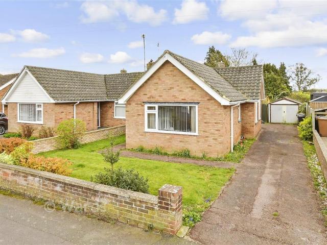 3 bedroom semi detached bungalow for sale