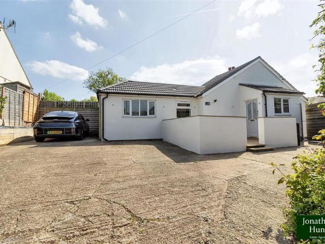 3 bedroom semi detached bungalow for sale