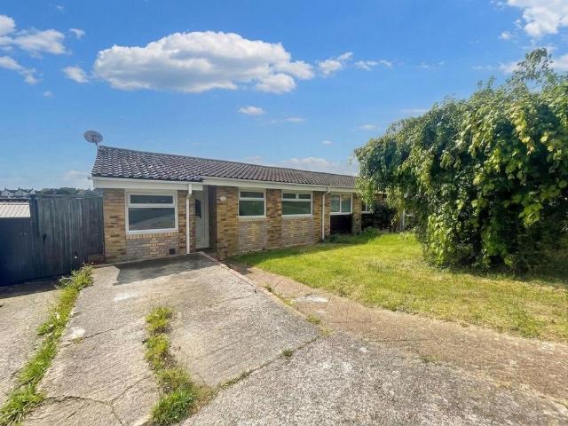 3 bedroom semi detached bungalow for sale