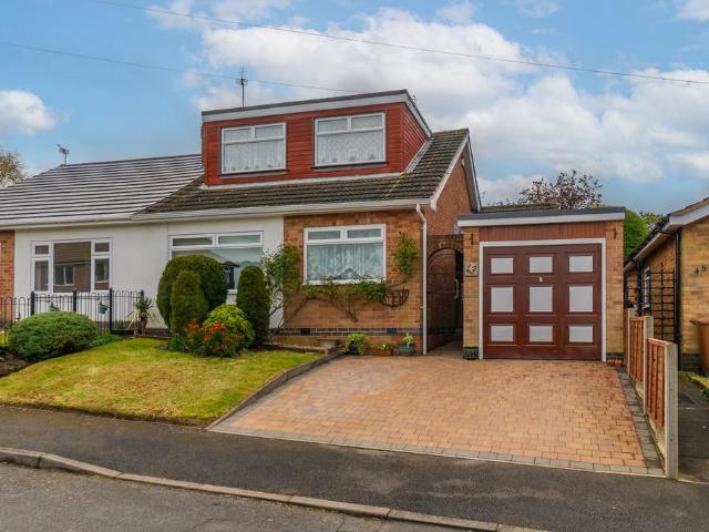 3 bedroom semi detached bungalow for sale