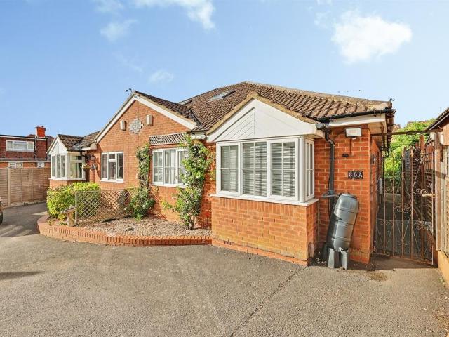 3 bedroom semi detached bungalow for sale