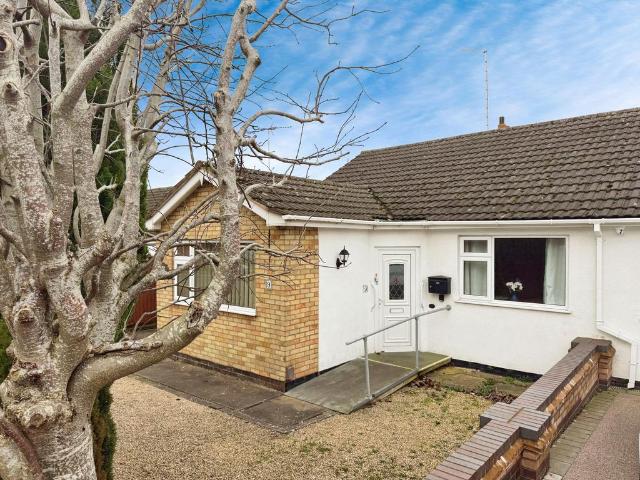 3 bedroom semi detached bungalow for sale