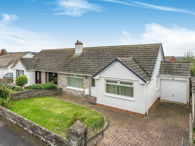 3 bedroom semi detached bungalow for sale