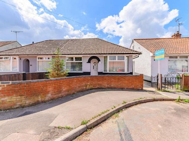 3 bedroom semi detached bungalow for sale