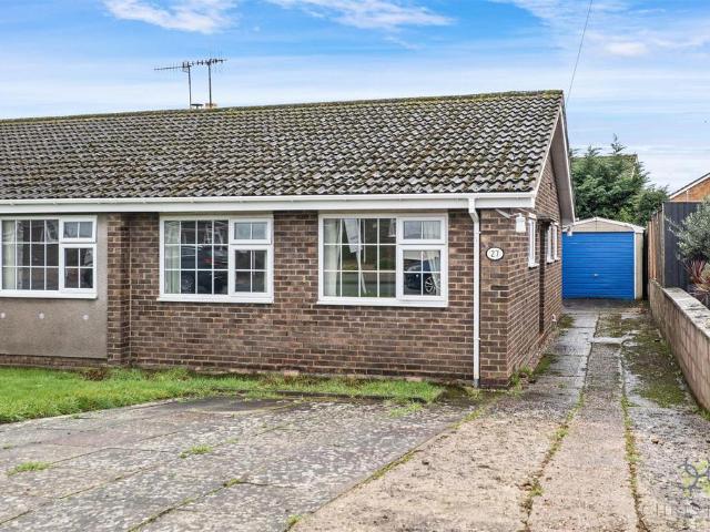 3 bedroom semi detached bungalow for sale